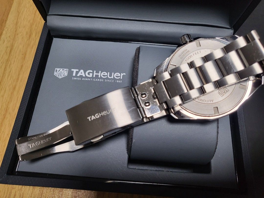 Tag Heuer Aquaracer green hulk, Luxury, Watches on Carousell