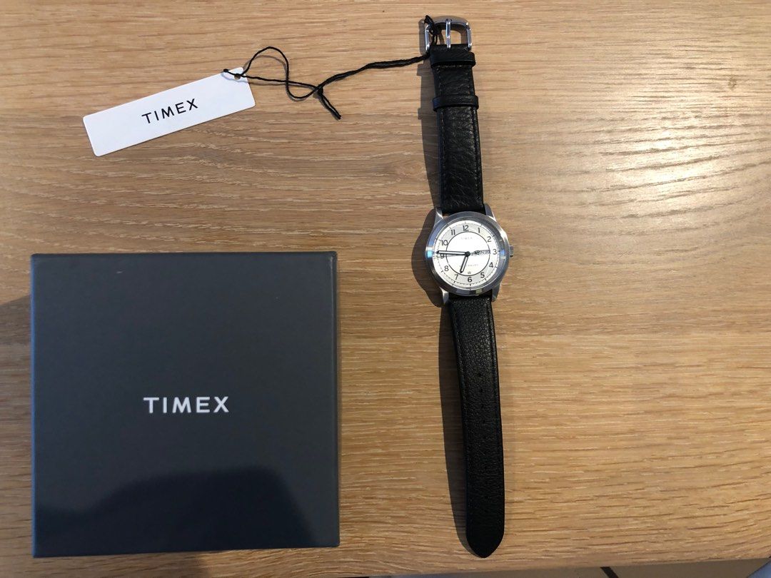 Timex Waterbury Traditional Day Date Sector 39mm Dress watch budget ...
