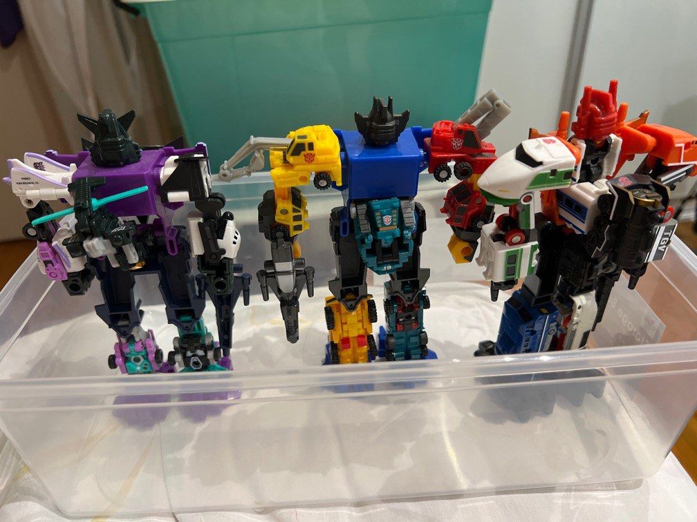 Transformers micromaster combiner, Hobbies & Toys, Toys & Games on ...