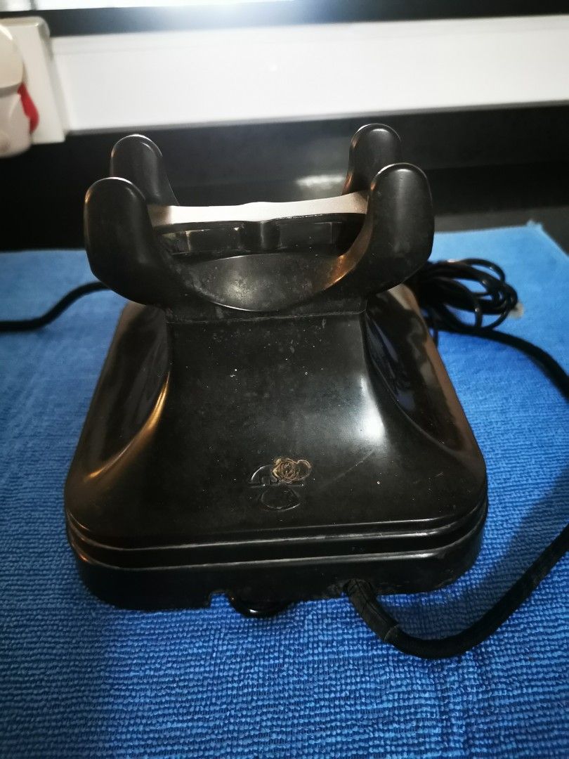 Vintage Bakelite Rotary Dial Telephone, Hobbies & Toys, Memorabilia ...