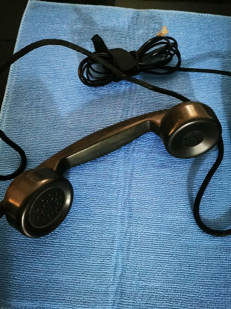 Vintage Bakelite Rotary Dial Telephone, Hobbies & Toys, Memorabilia ...