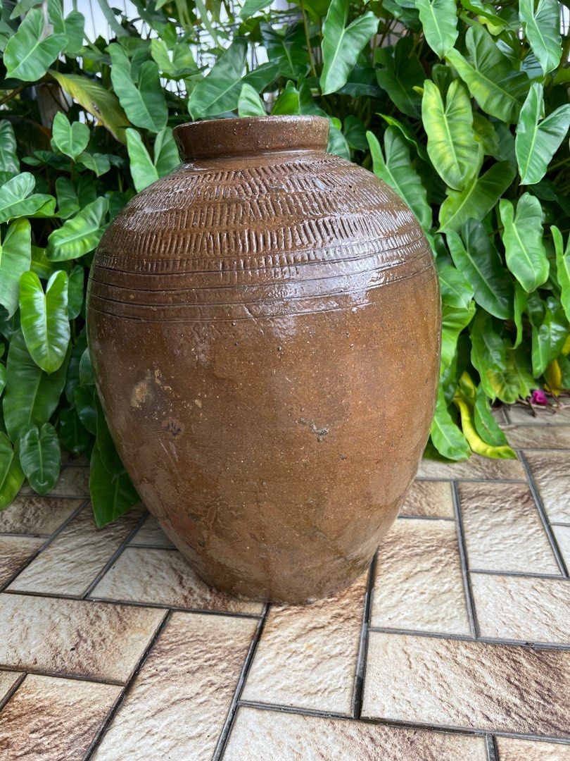 Vintage small opening pot with water outlet slit on side, Furniture ...