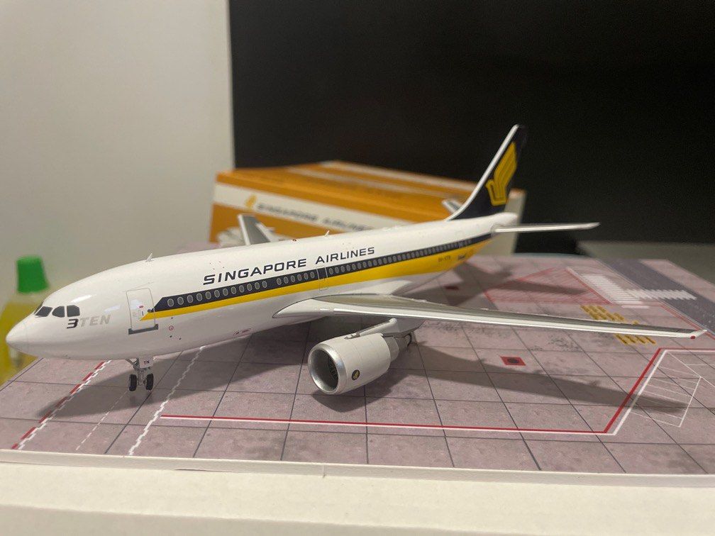 WB 1/200 Singapore Airlines A310 9V-STN with 3TEN logo full die cast ...