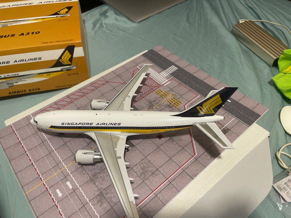 WB 1/200 Singapore Airlines A310 9V-STN with 3TEN logo full die cast ...
