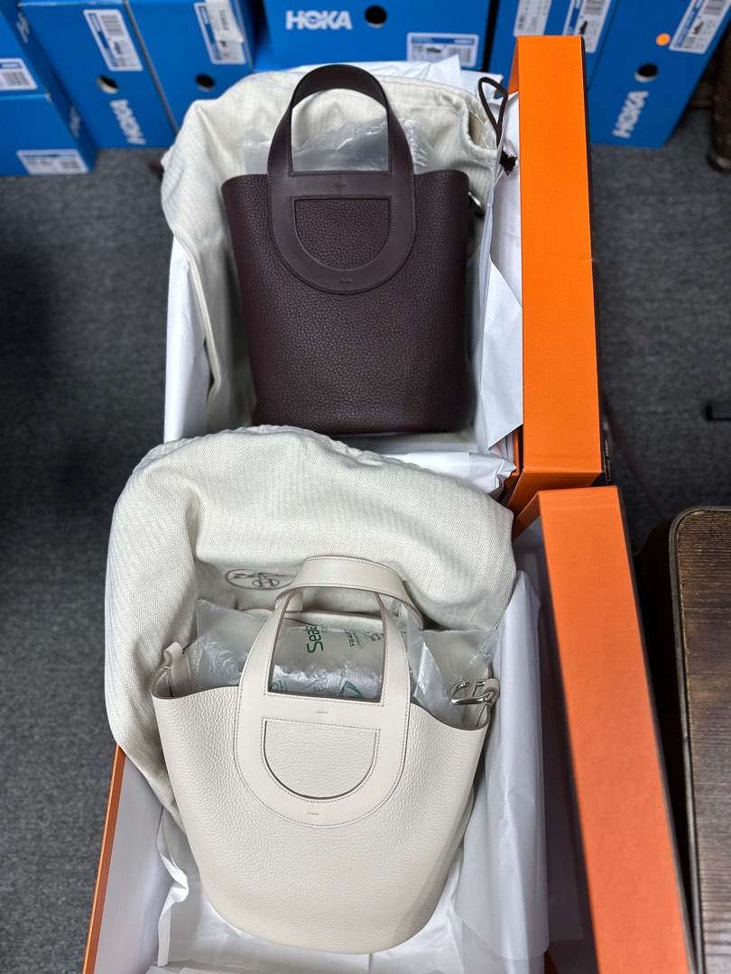 全新 Full Set 現貨 Hermes In The Loop 23 Bag 豬鼻 白 酒紅, 名牌, 手袋及銀包 - Carousell