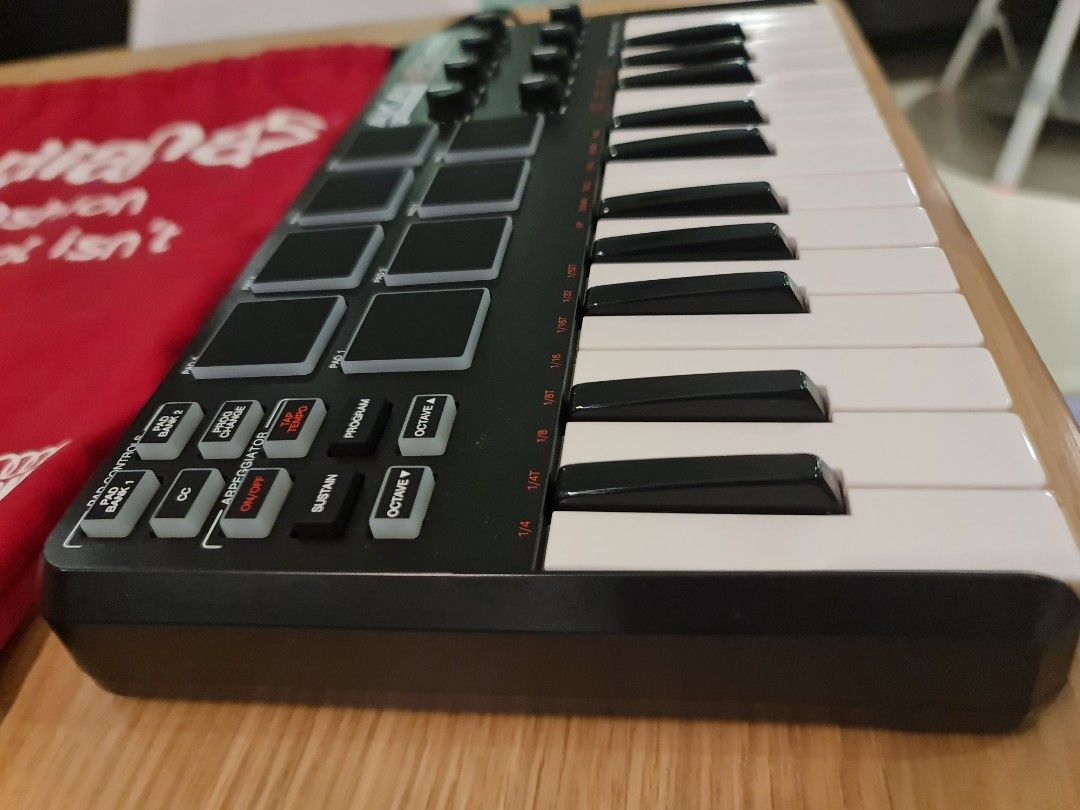 AKAI MPK Mini Mk1 MIDI Controller, Hobbies & Toys, Music & Media, Musical Instruments on Carousell