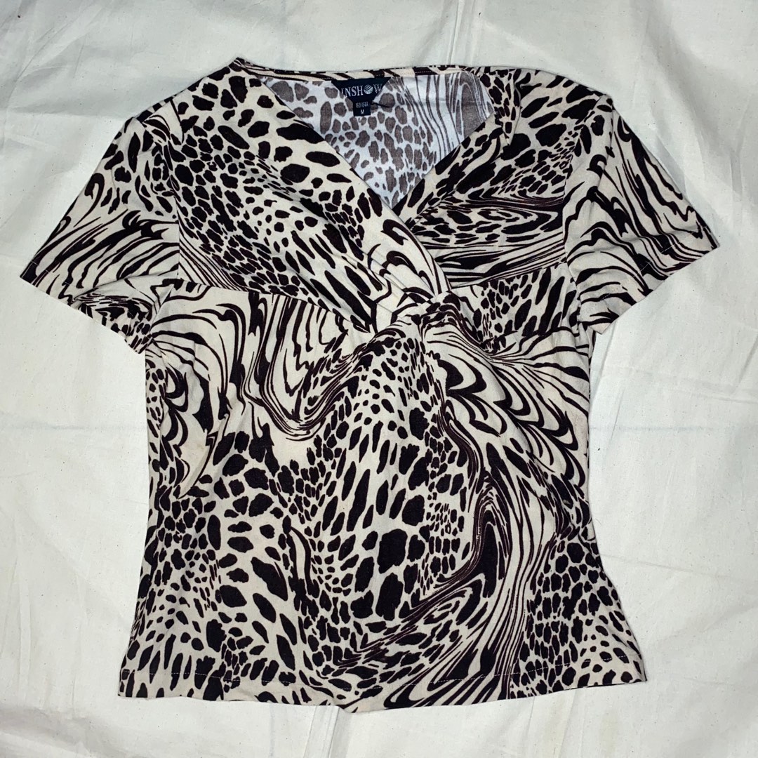 Animal leopard print Patterned top / y2k / vintage / cottagecore ...