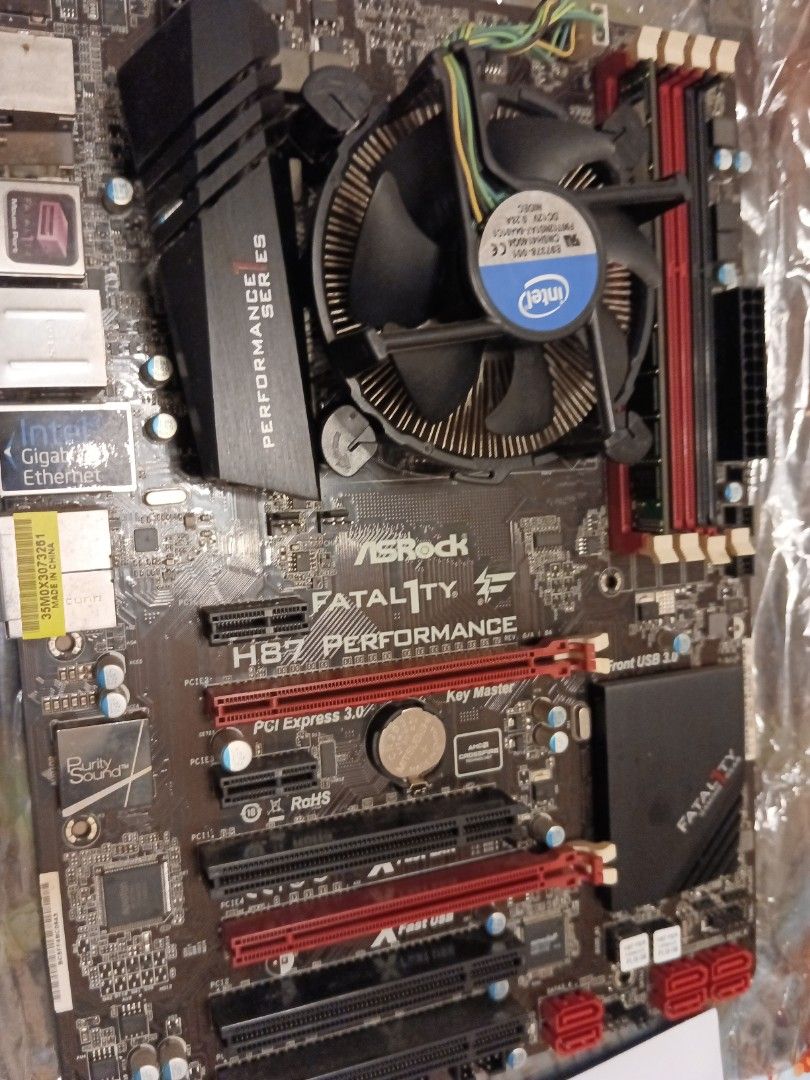 Asrock H87 Fatality Performance board plus Intel i5 4460 with 8G memory ...