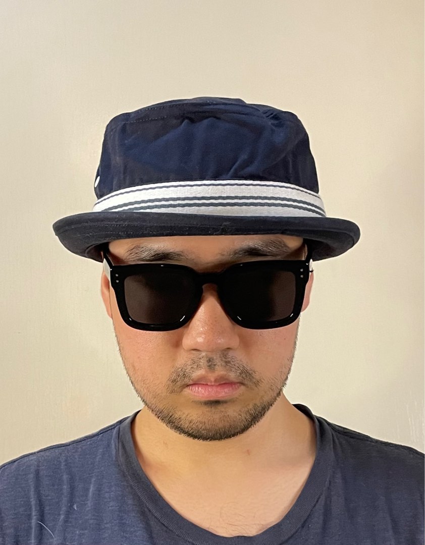 AUTHENTIC UNIQLO NAVY BLUE FABRIC TENNIS HAT, Men's Fashion, Watches ...