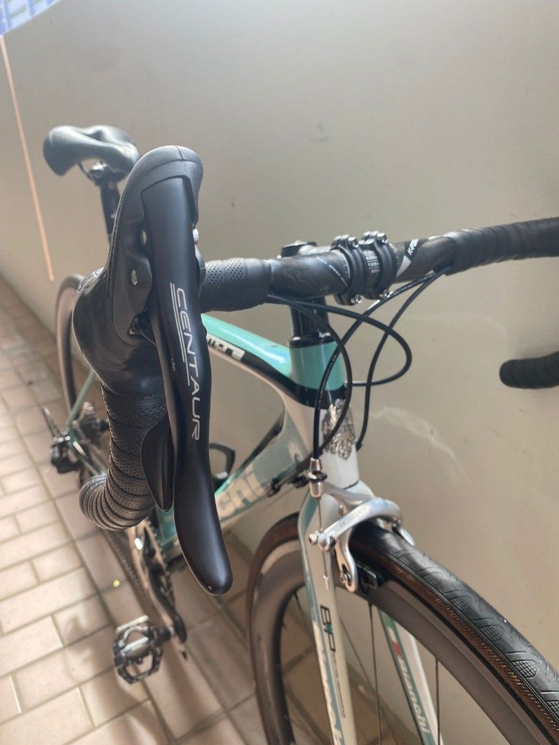 Bianchi Sempre B4P carbon road bike 53cm, Sports Equipment, Bicycles & Parts, Bicycles on Carousell