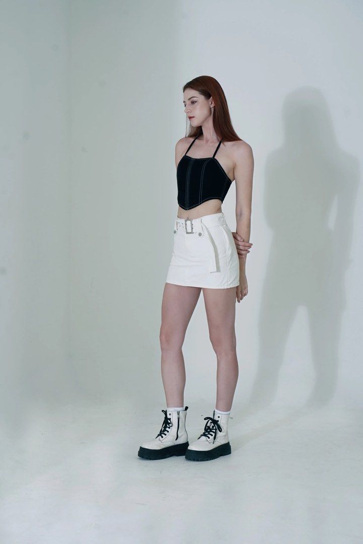 BUBD GIGI CORSET IN BLACK, Women's Fashion, Tops, Sleeveless on Carousell