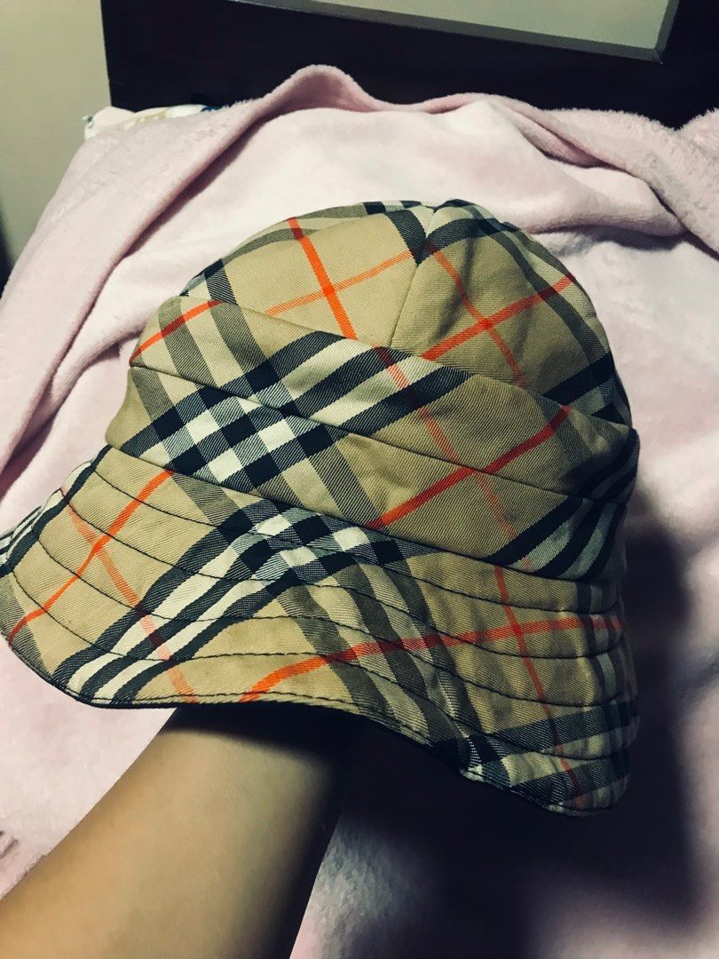 Burberry, Men's Fashion, Watches & Accessories, Caps & Hats on Carousell