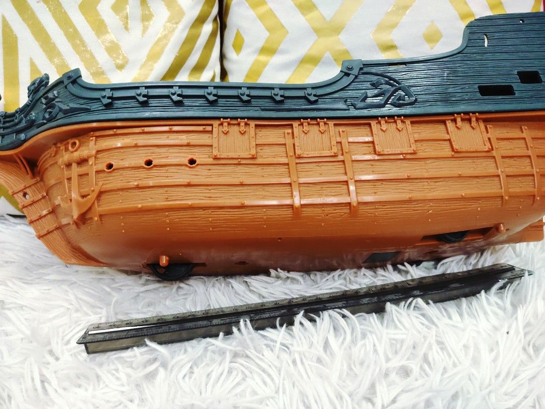 Chapmei pirate ship with 2 figurines disney pirate caribbean jack ...