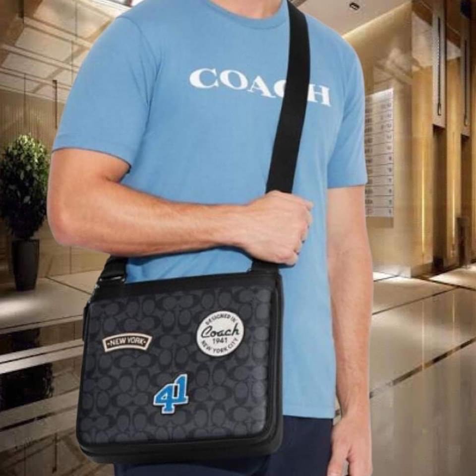Coach cross body bag, Women's Fashion, Bags & Wallets, Cross-body Bags ...