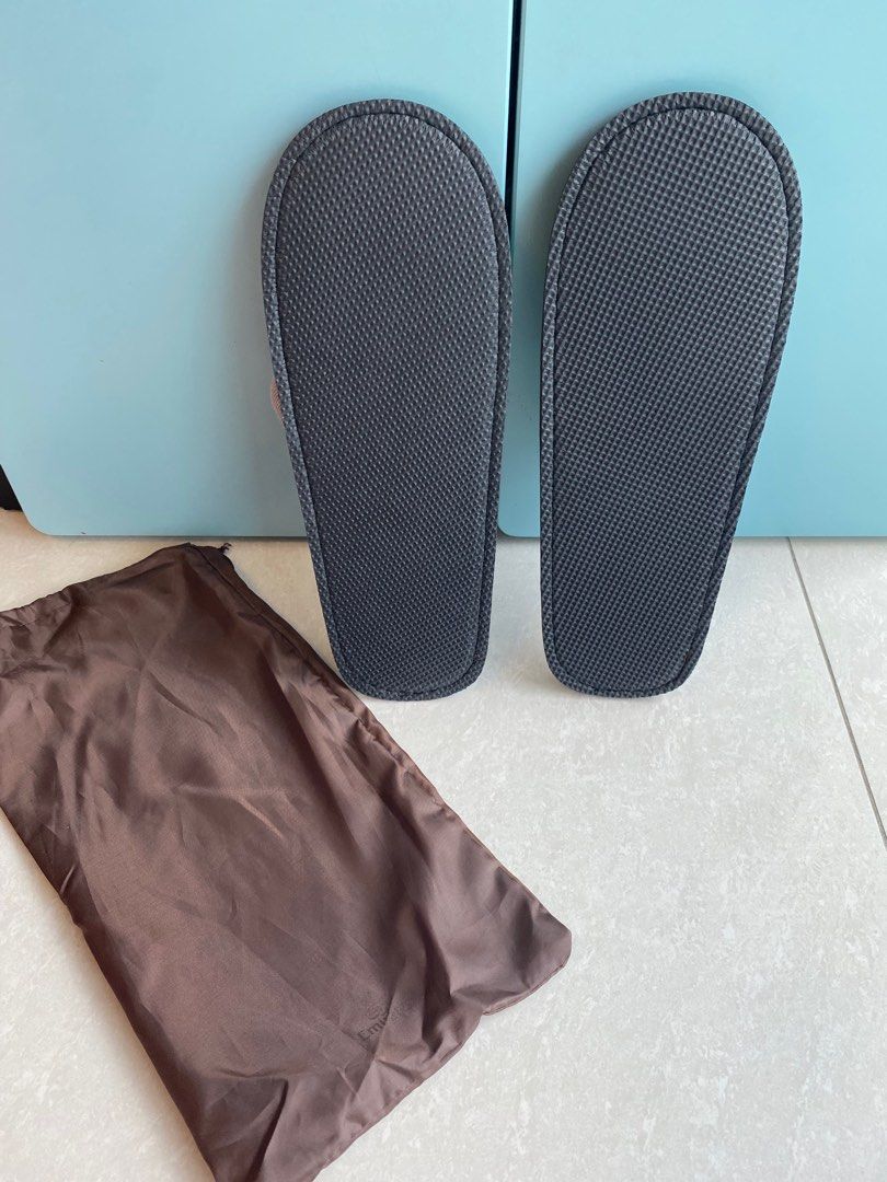 Emirates first class slippers., Women's Fashion, Footwear, Flipflops ...