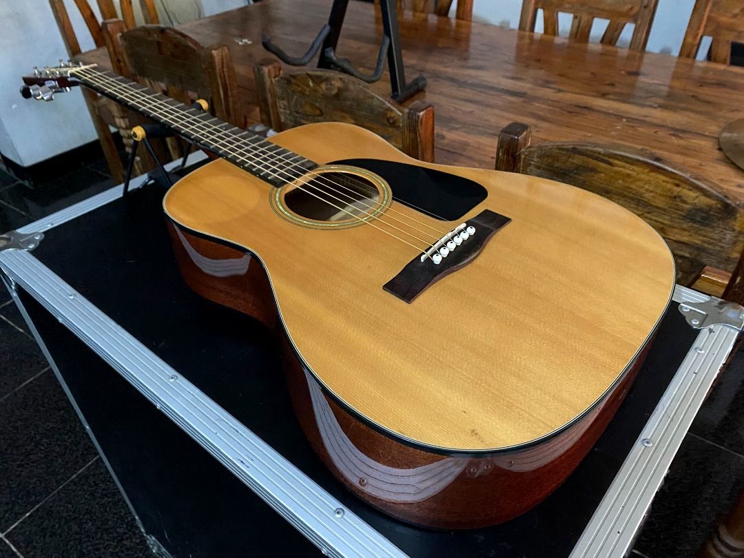 Fender CF-60 Folk Guitar, Hobbies & Toys, Music & Media, Musical ...