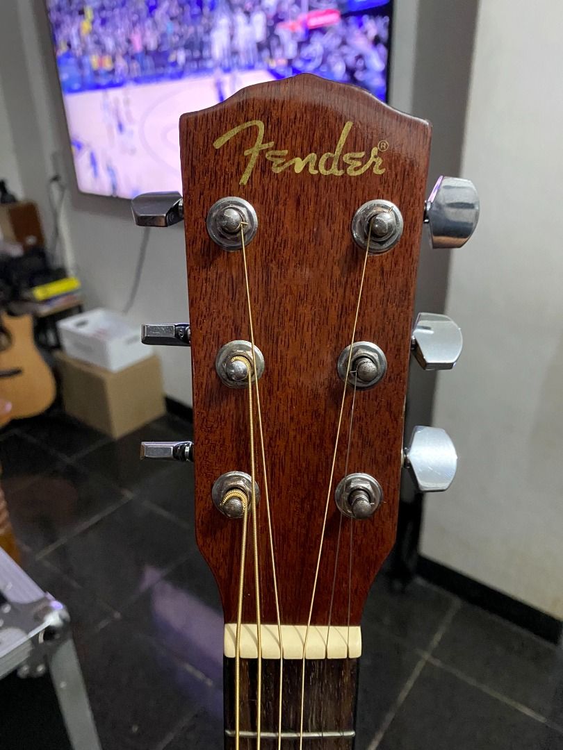 Fender CF-60 Folk Guitar, Hobbies & Toys, Music & Media, Musical ...