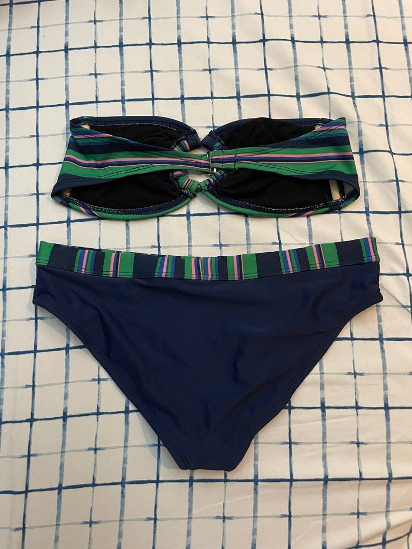 Folded & Hung Bikini 2pc Set (Size S), Women's Fashion, Swimwear ...