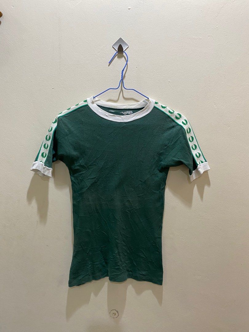 Fred Perry Sidetap Vintage, Women's Fashion, Activewear on Carousell