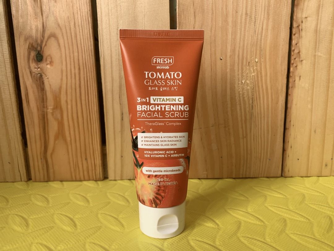 Fresh | Tomato Glass Skin Brightening Facial Scrub, Beauty & Personal ...