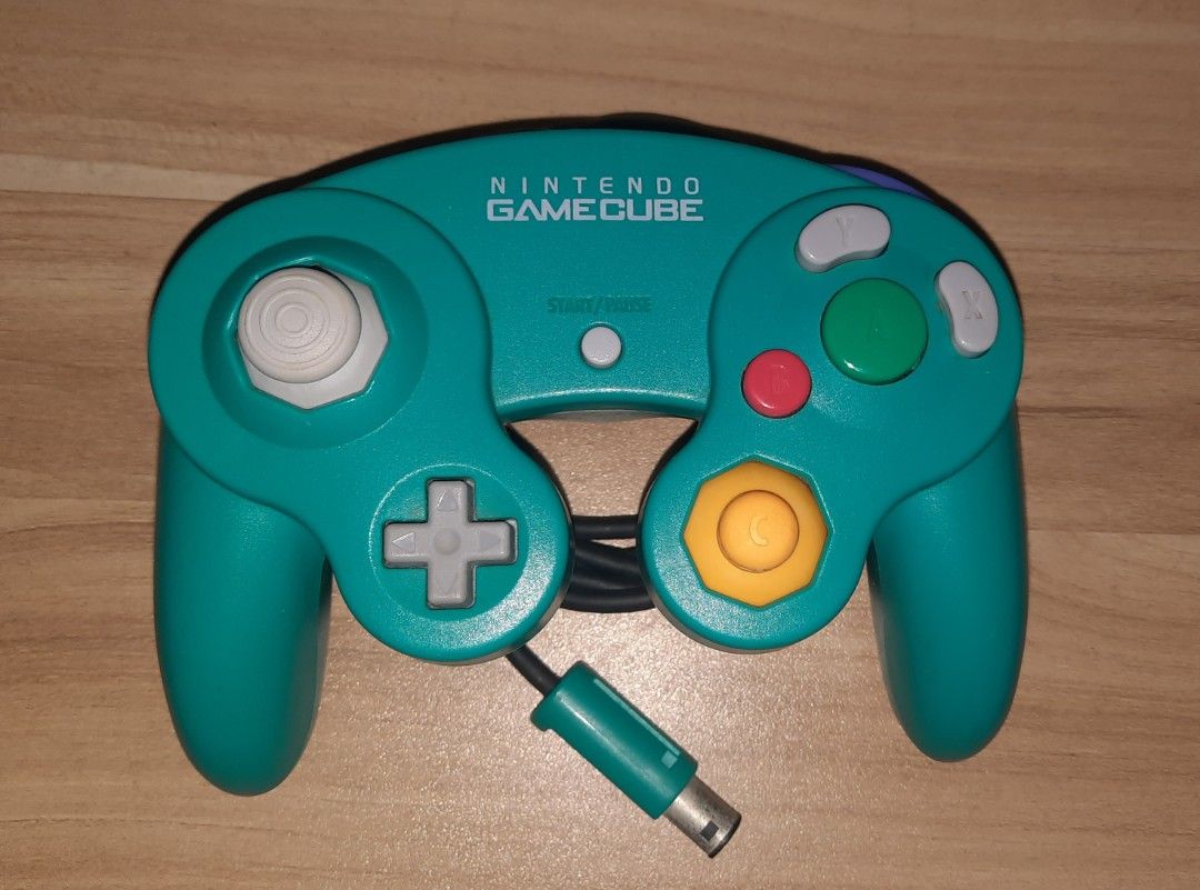 Gamecube Controller (Authentic, Emerald Green), Video Gaming, Gaming ...