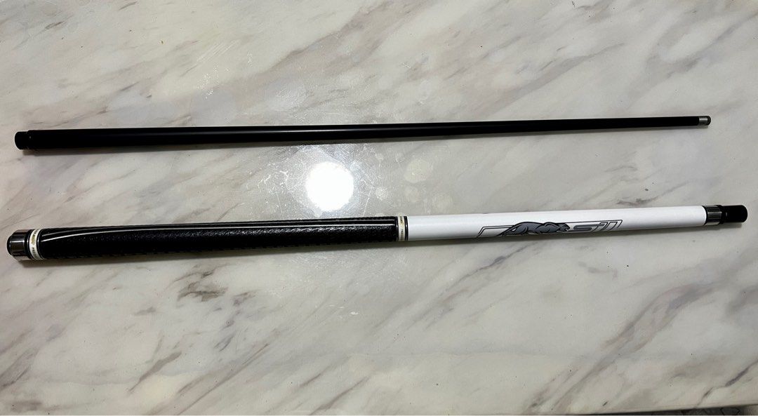 Graphite Pool Cue (1/2), Sports Equipment, Sports & Games, Billiards ...