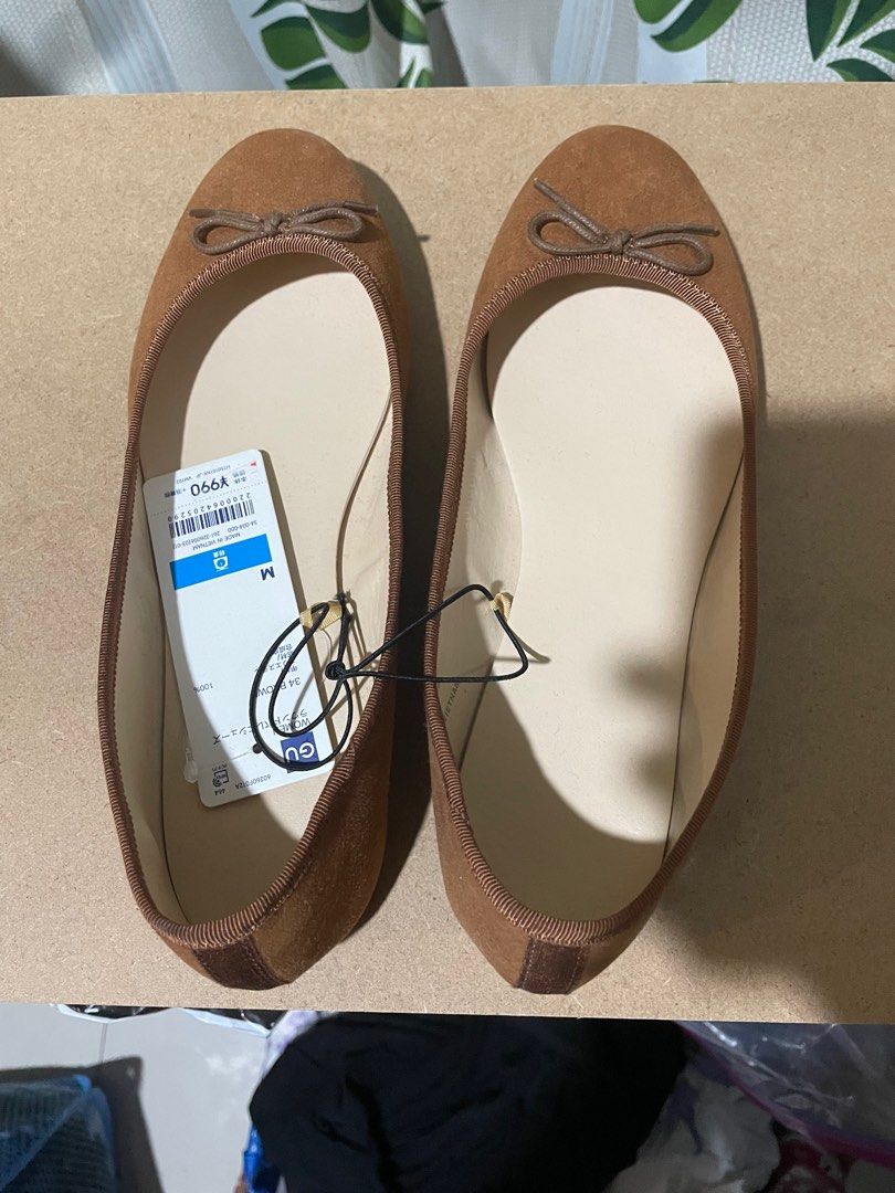 GU Round Ballet Flats, Women's Fashion, Footwear, Flats & Sandals on ...