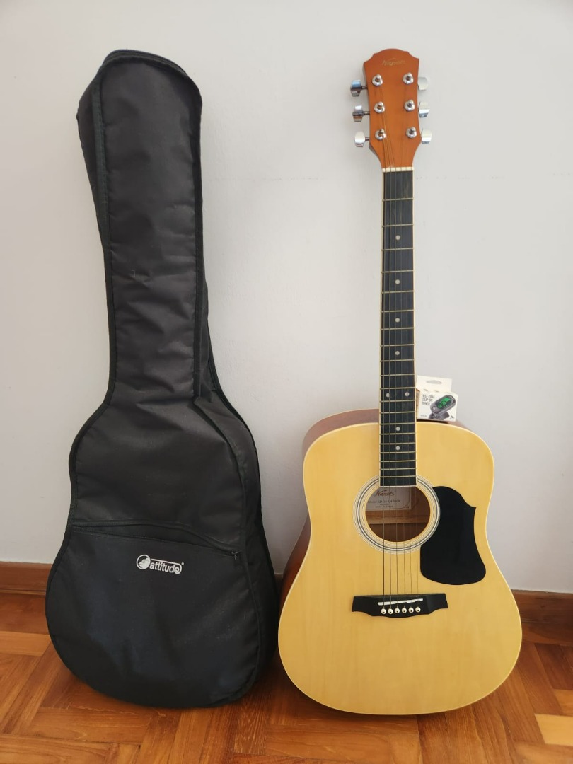 Guitar- like new, Hobbies & Toys, Music & Media, Musical Instruments on ...