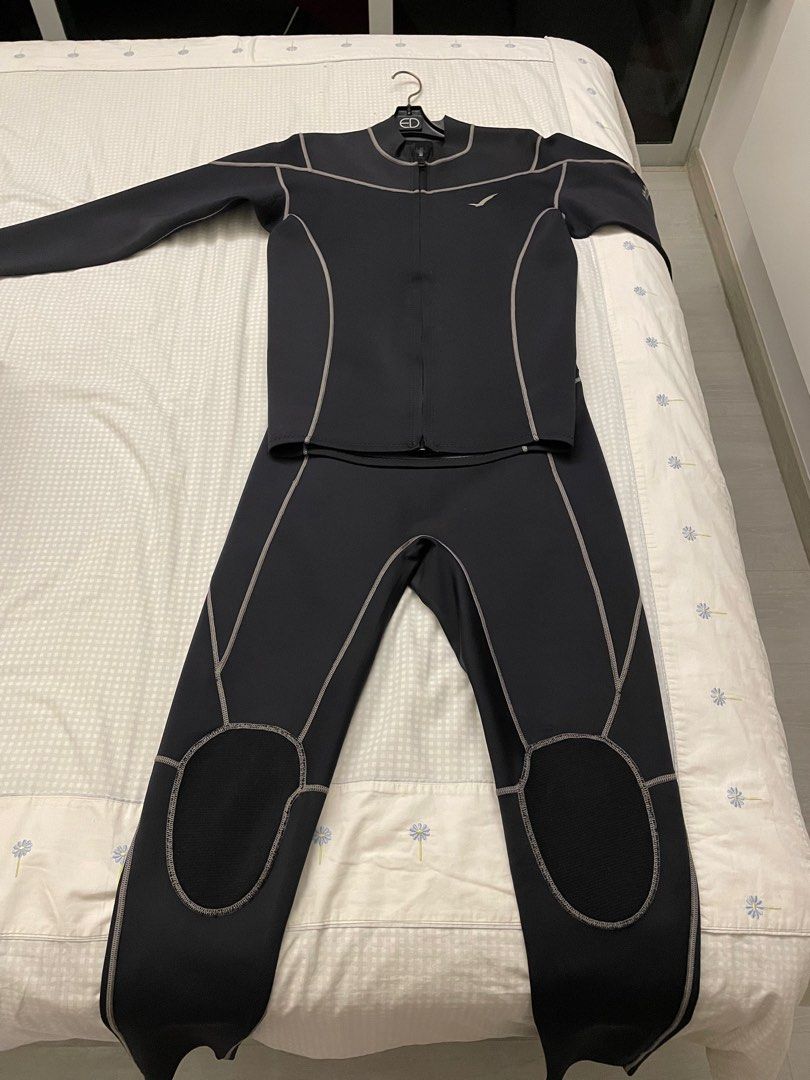 Gull 2 piece SCS wetsuit, Sports Equipment, Sports & Games, Water Sports on Carousell