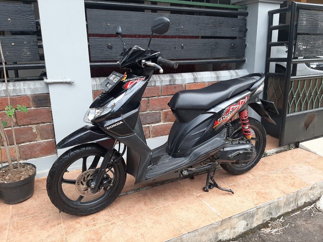 Kelebihan dan Kekurangan Honda Beat Karbu, Awal Mula Matic Sejuta Umat ...