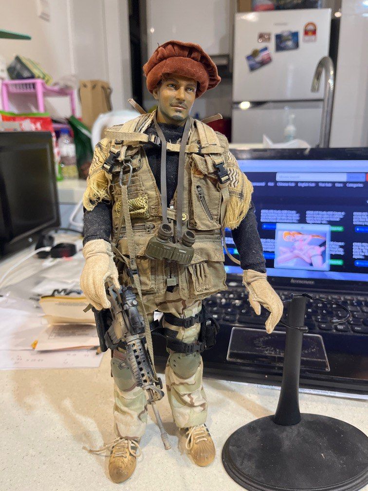 Hot Toys 1:6 modern US spec ops Delta Force figure full gear loose ...