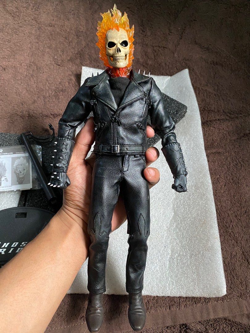 Hot Toys Ghost Rider 16 Hobbies And Toys Toys And Games On Carousell