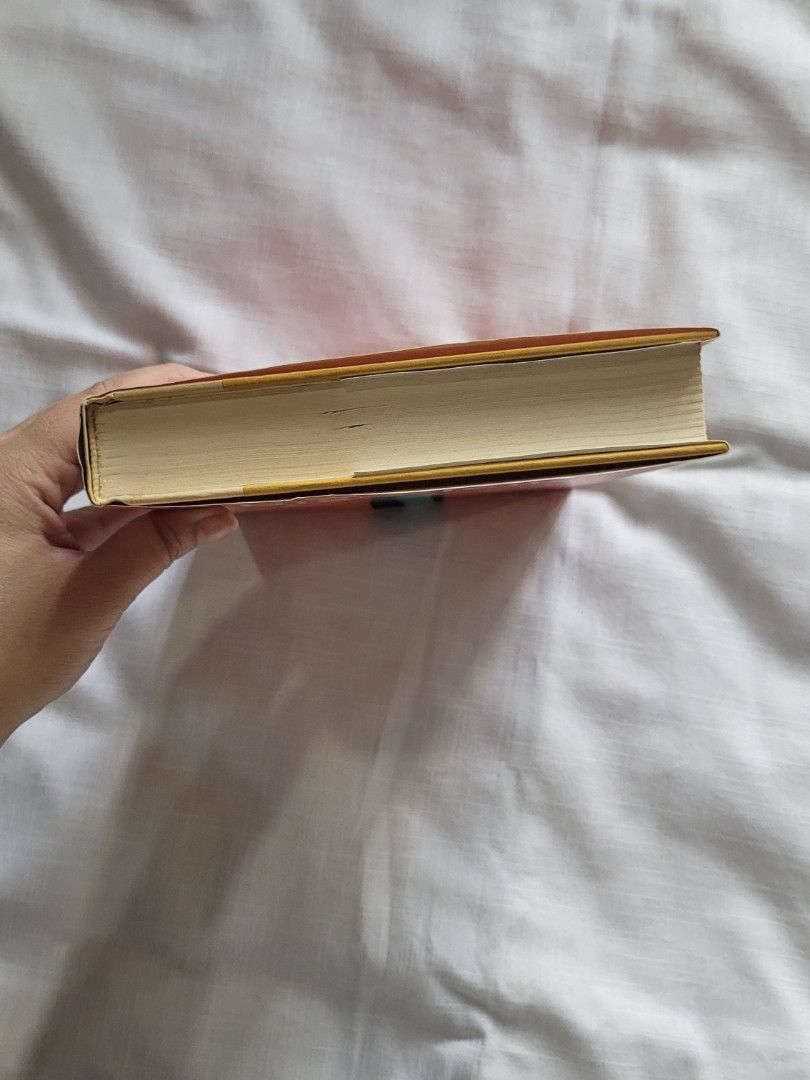 How Not To Die Alone by Richard Roper, Hobbies & Toys, Books ...