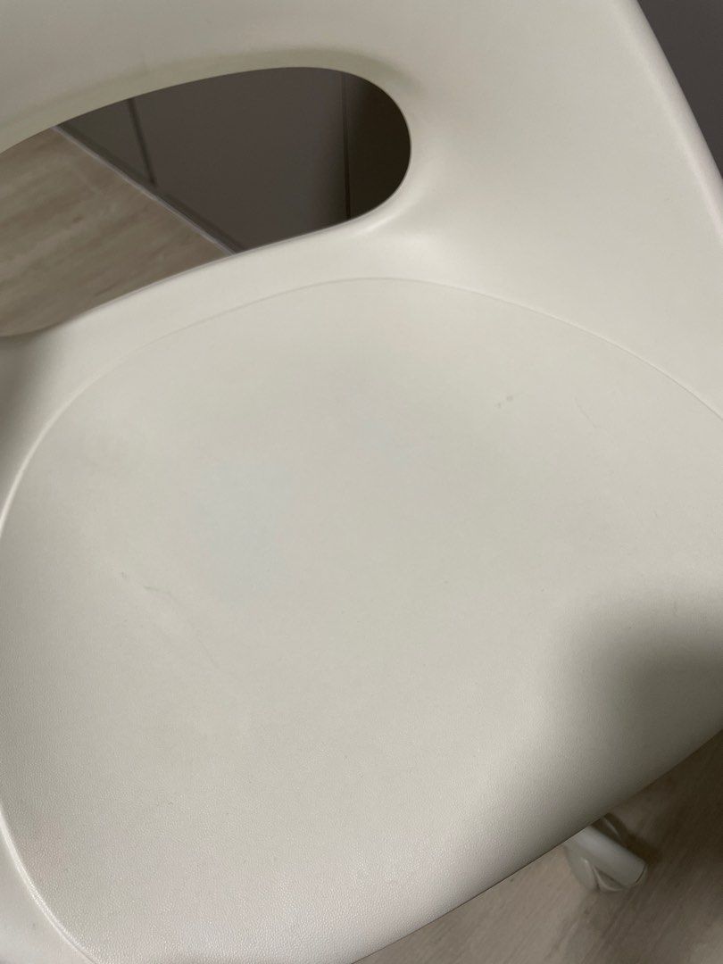 IKEA - LOBERGET / MALSKÄR Swivel chair, white, Furniture & Home Living ...