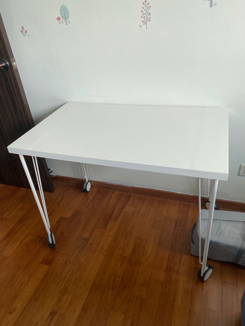 IKEA computer/ study table with wheels. LAGKAPTEN / KRILLE, Furniture ...