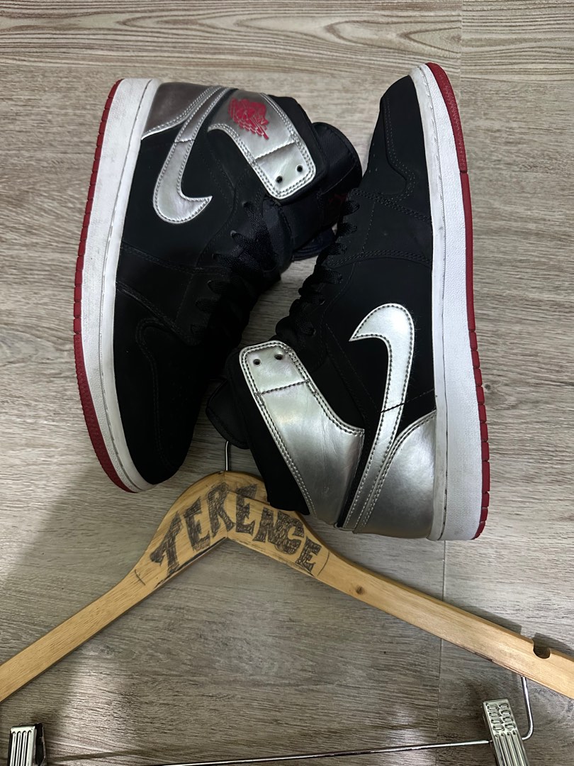 Jordan 1 Mid Cut Shoes, Men's Fashion, Footwear, Sneakers on Carousell