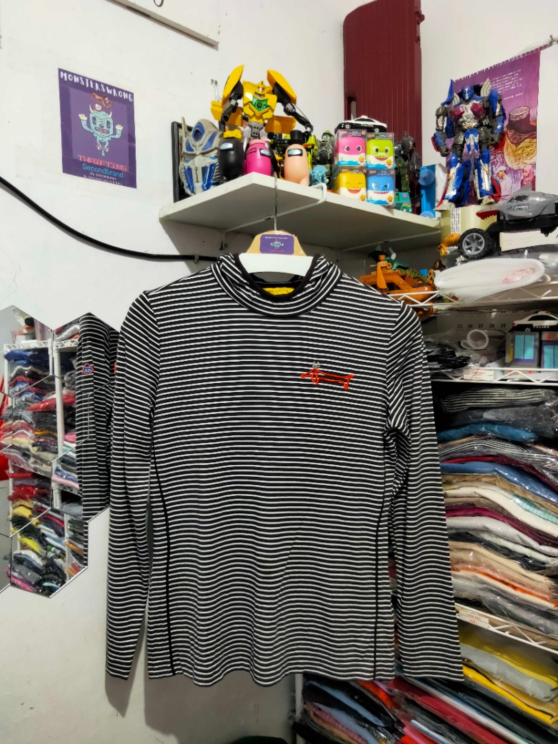 Kaos Lengan Panjang Louis Castel Garis Garis Putih Coklat Big Logo ...