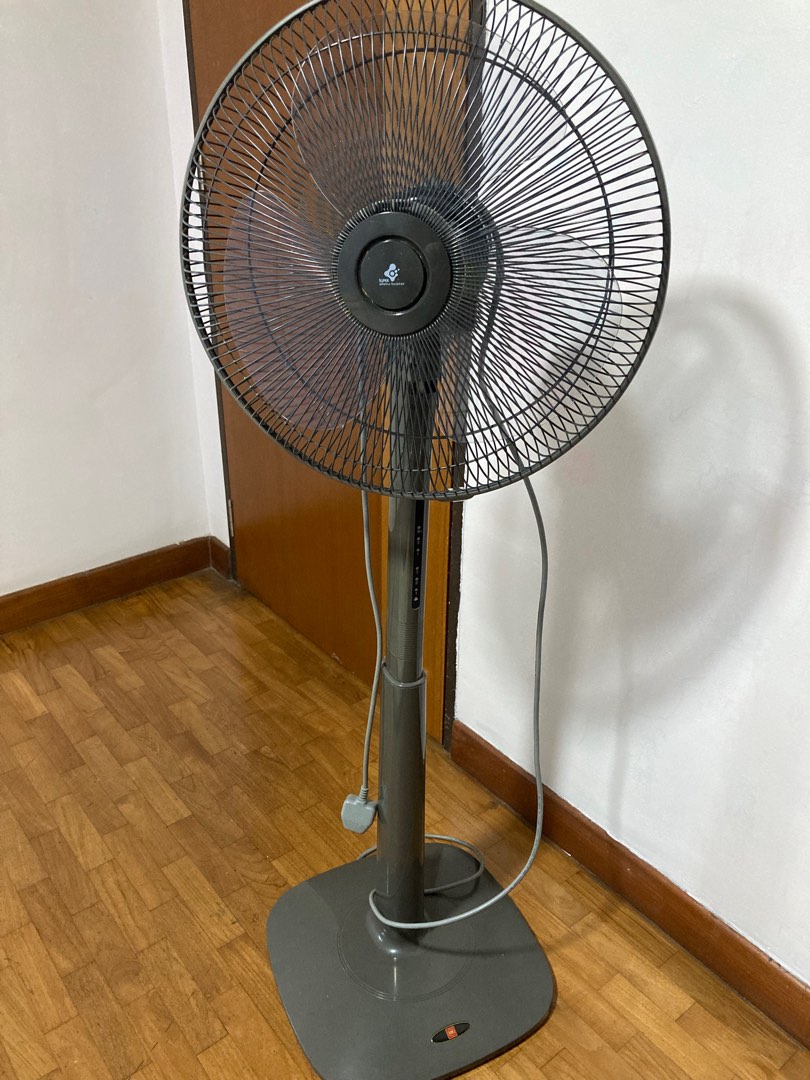 KDK M40KS Stand Fan, Furniture & Home Living, Lighting & Fans, Fans on ...