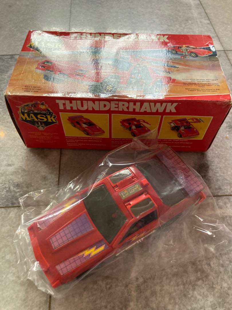 Kenner Vintage 1985 M.a.s.k Thunderhawk....Come with Europe version Box ...