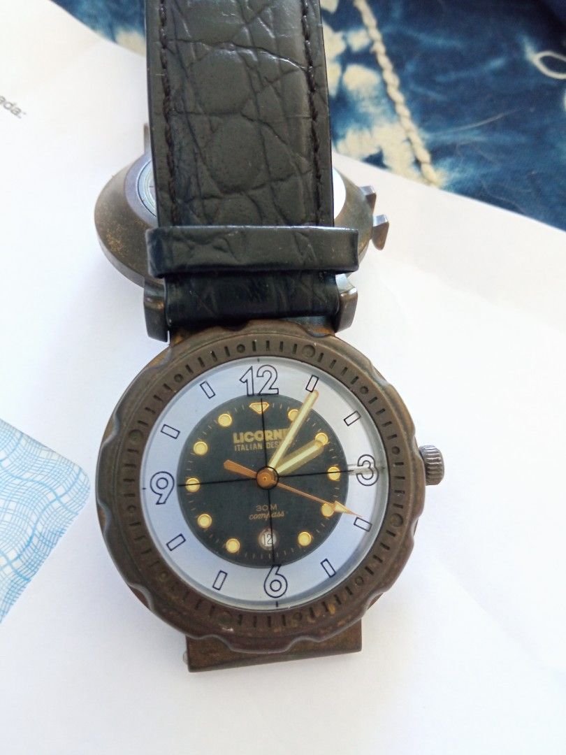 Licorne Watch & Compass, Men's Fashion, Watches & Accessories, Watches ...