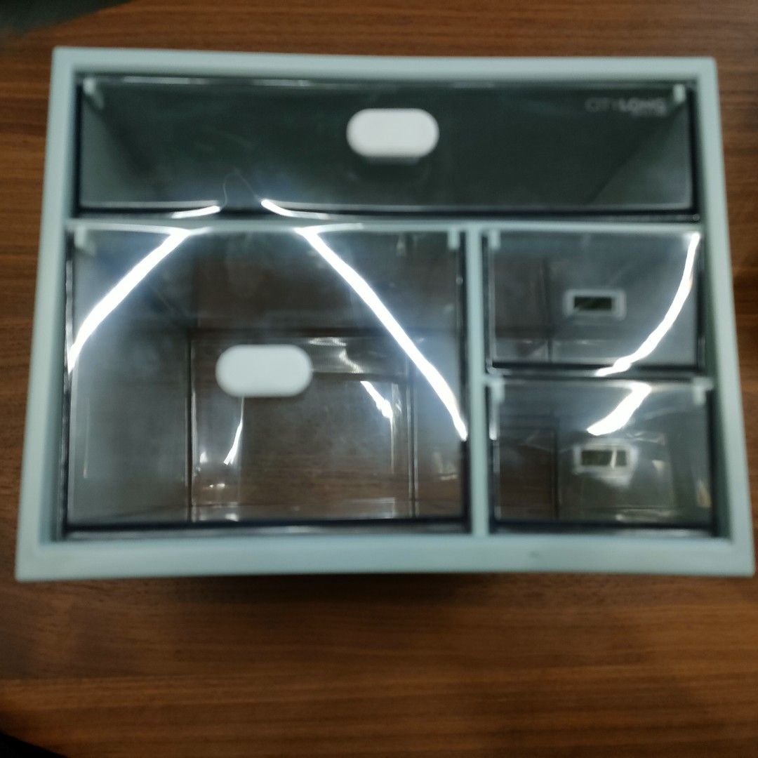 Light Blue Plastic organizer, Women's Fashion, Jewelry & Organisers ...