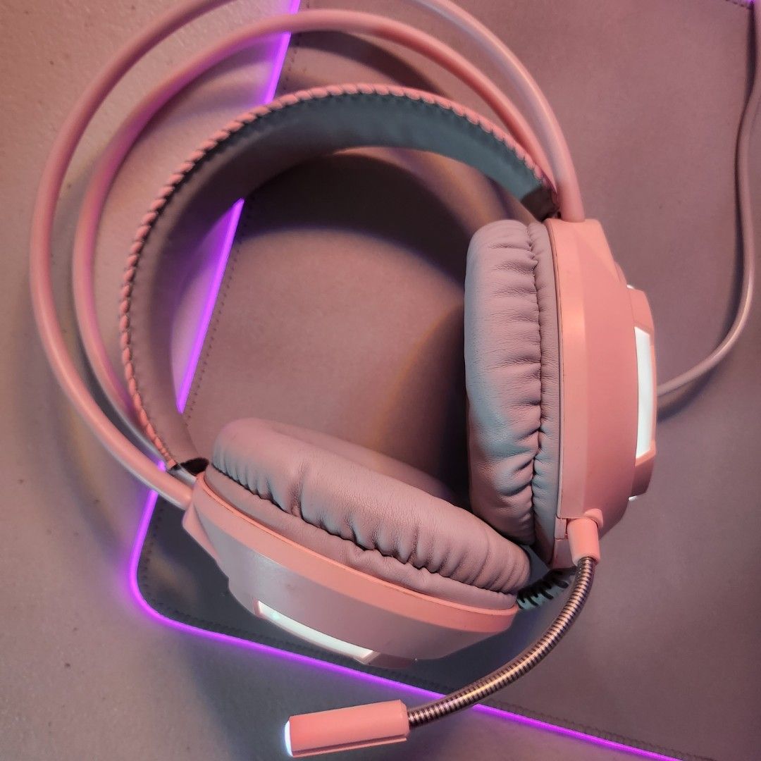 Marvo Pink Gaming Headset, Audio, Headphones & Headsets on Carousell