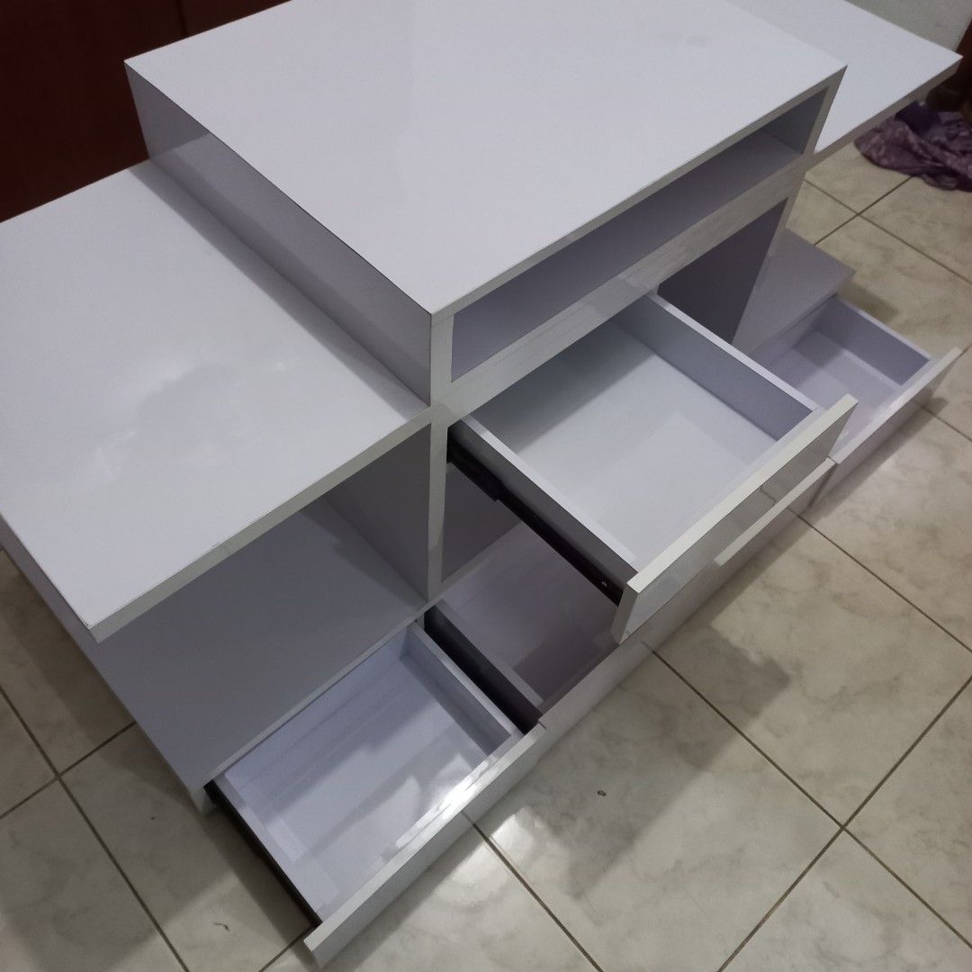 Meja TV Custom Bahan Multiplek Finishing Full HPL, Perabotan Rumah di ...