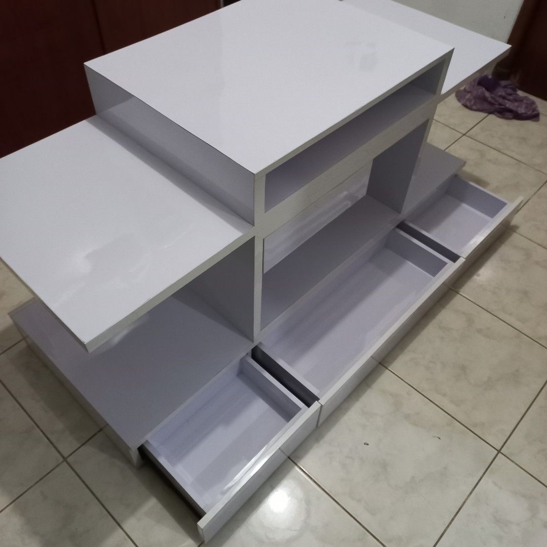 Meja TV Custom Bahan Multiplek Finishing Full HPL, Perabotan Rumah di ...