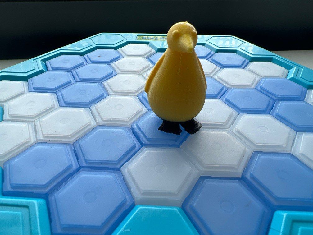 Penguin Trap Smash Hit Ice Breaker Save Penguin Board Game, Hobbies ...