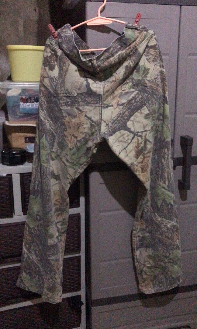 Real Tree pants, Men's Fashion, Bottoms, Trousers on Carousell