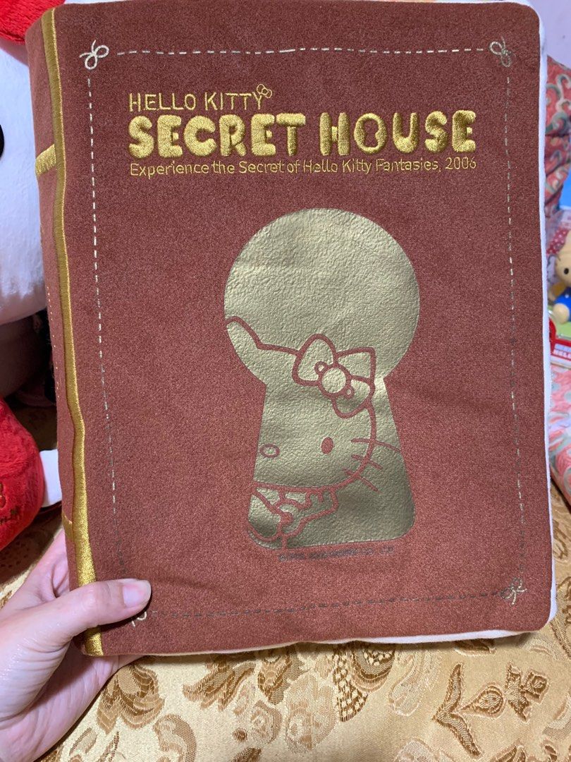 Sanrio: Hello Kitty Secret House 15inches, Hobbies & Toys, Toys & Games ...