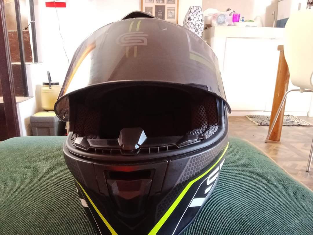 SEC Sportgrade Full face helmet, Motorbikes, Motorbike Parts ...