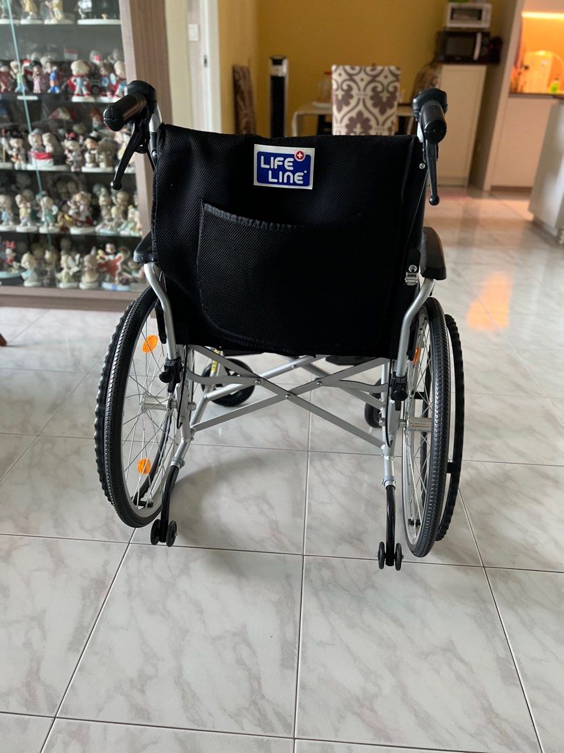 Pristine High-End Lifeline Wheelchair, Health & Nutrition, Assistive ...