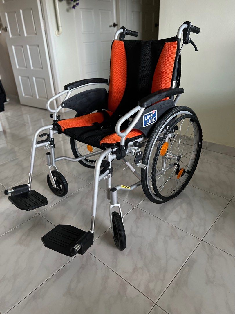 Pristine High-End Lifeline Wheelchair, Health & Nutrition, Assistive ...